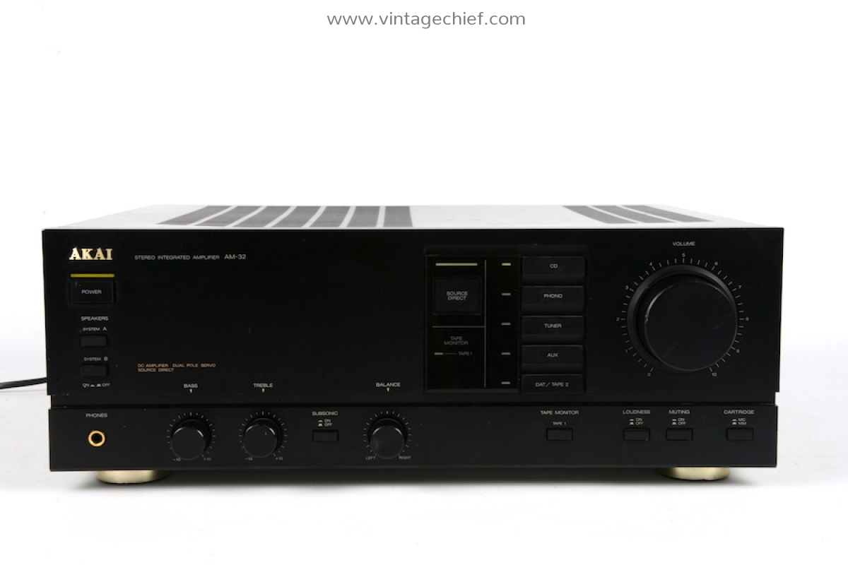 Akai AM-32 Integrated Stereo Amplifier - Phono MM MC