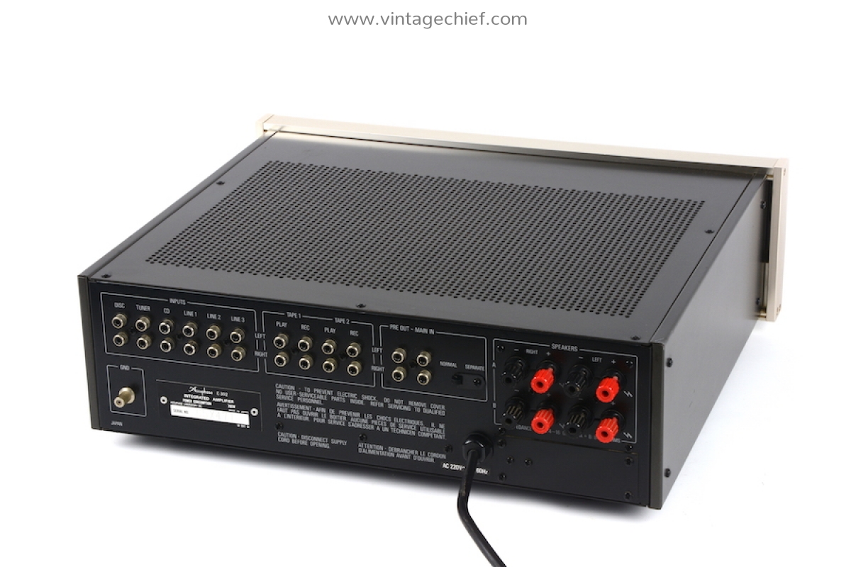 High End Accuphase E-302 Amplifier | 2 x 120 Watt | Phono MM MC | VU ...