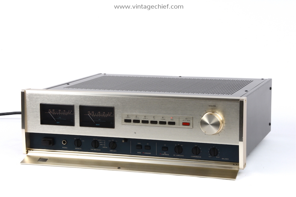 High End Accuphase E-302 Amplifier | 2 x 120 Watt | Phono MM MC | VU ...