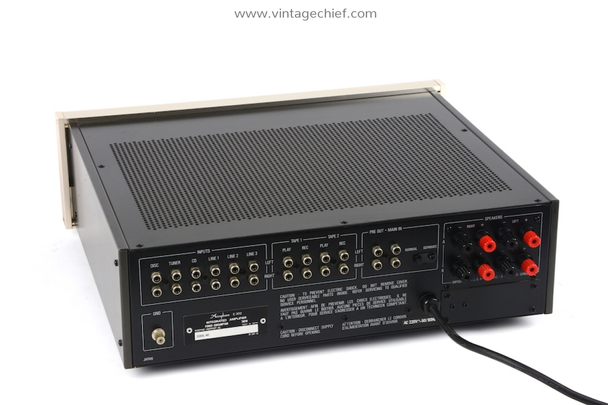 High End Accuphase E-302 Amplifier | 2 x 120 Watt | Phono MM MC | VU ...