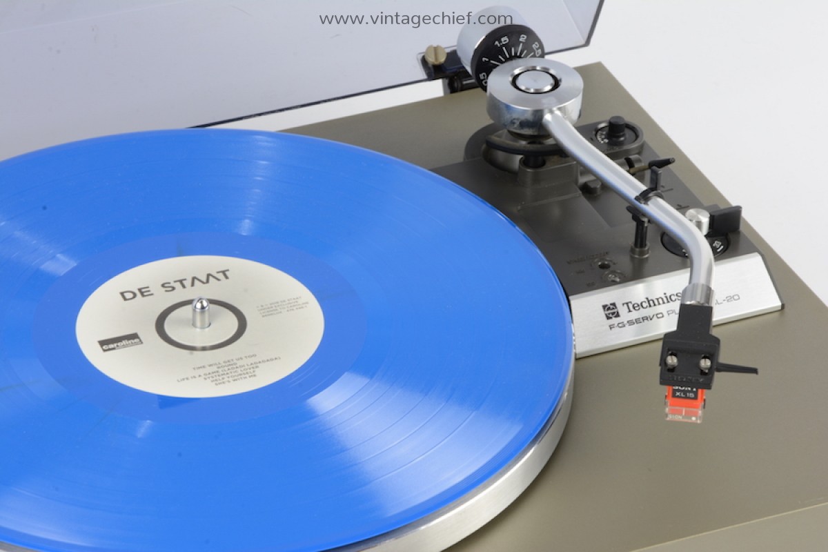 Technics SL-20 Turntable