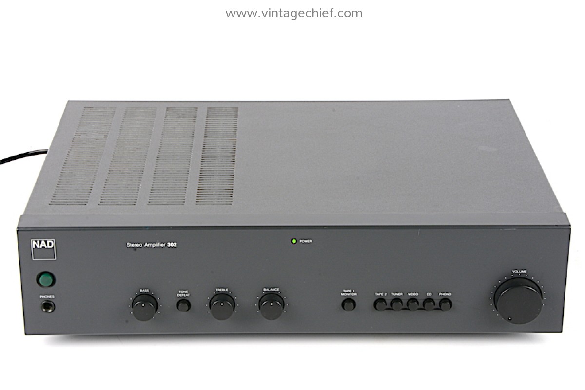 NAD 302 Amplifier