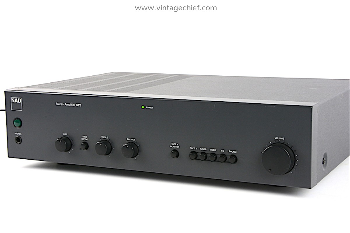 NAD 302 Amplifier