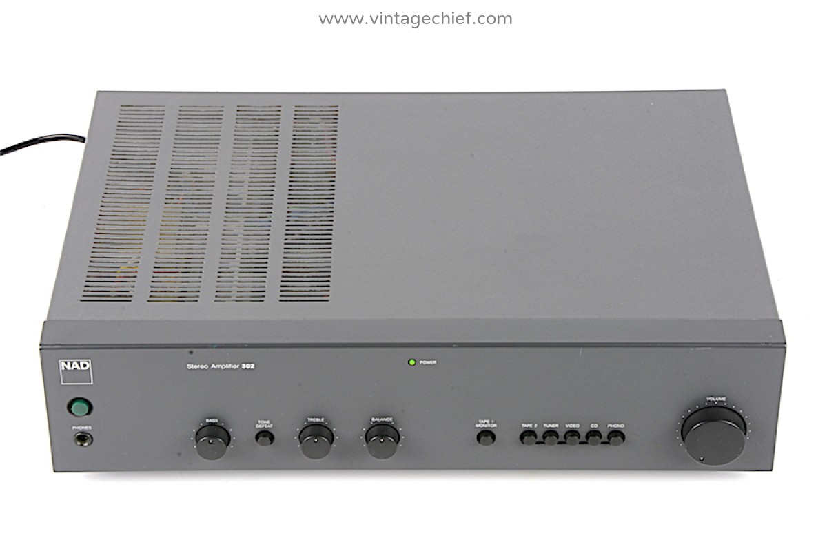 NAD 302 Amplifier