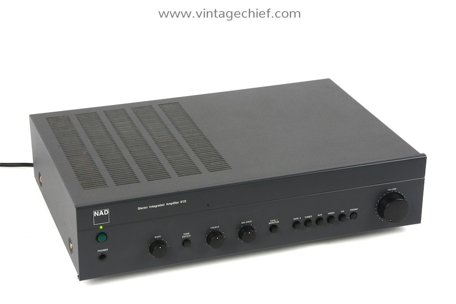 NAD 302 Amplifier | Phono | EISA European Amplifier Of The Year (1993 ...