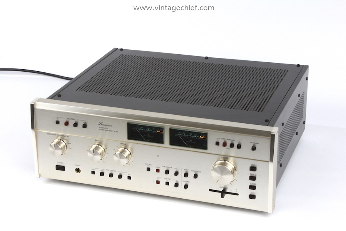 High End Accuphase E-303 Amplifier | 2 x 130 Watt | VU Meters | 2 x ...