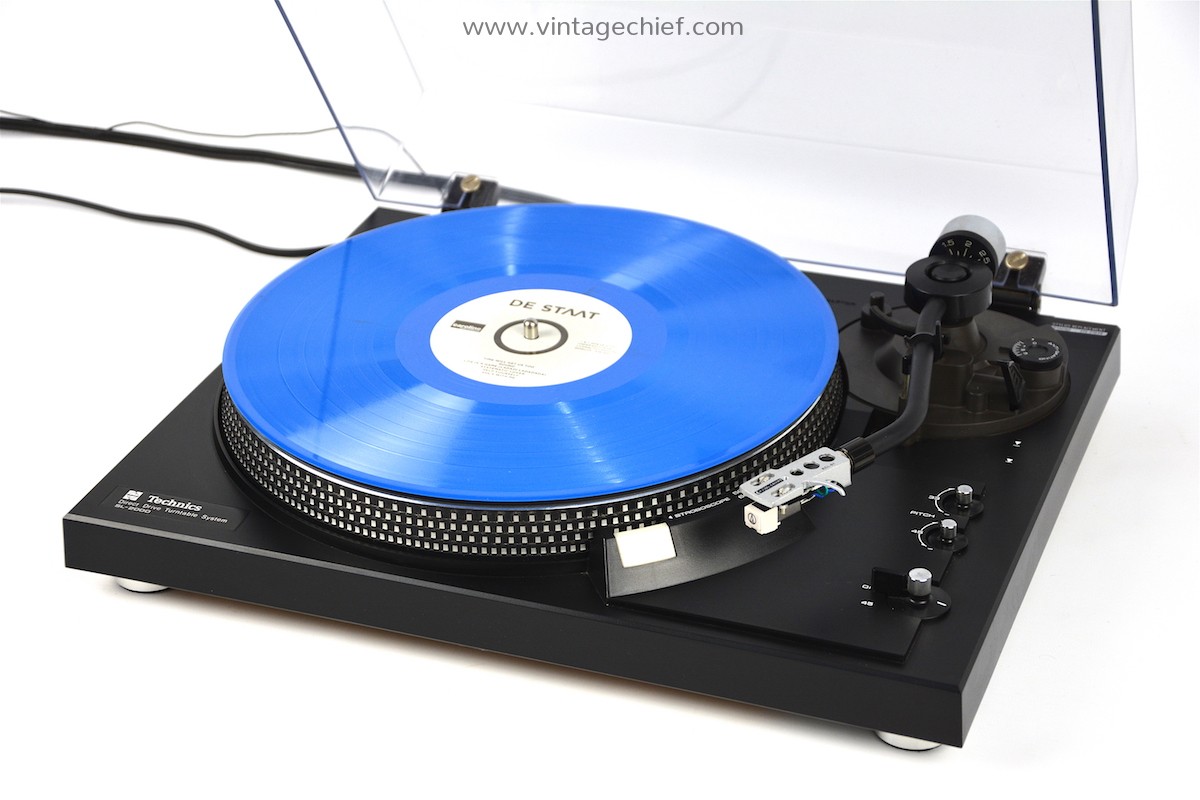 Technics SL-2000 Direct Drive Turntable + Dust Cover + Audio Technica Cartridge