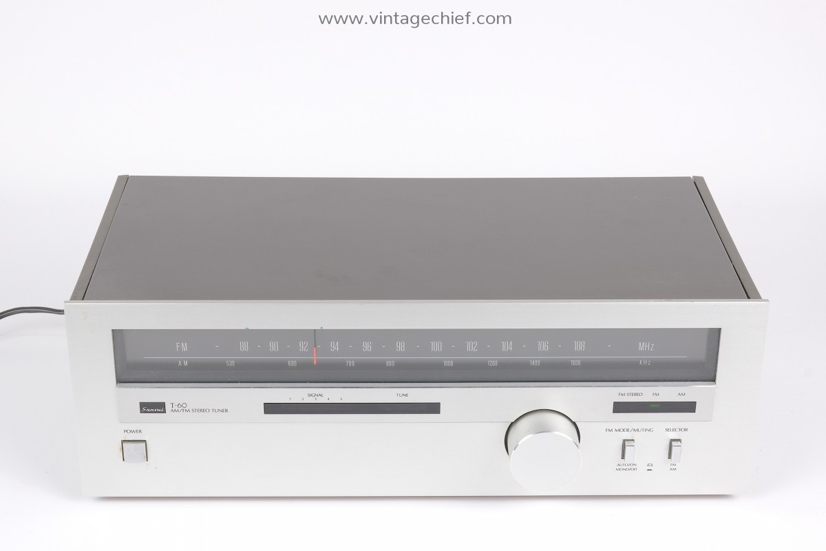 Vintage Sansui T-60 FM AM Tuner | Radio | Stereo | Silver