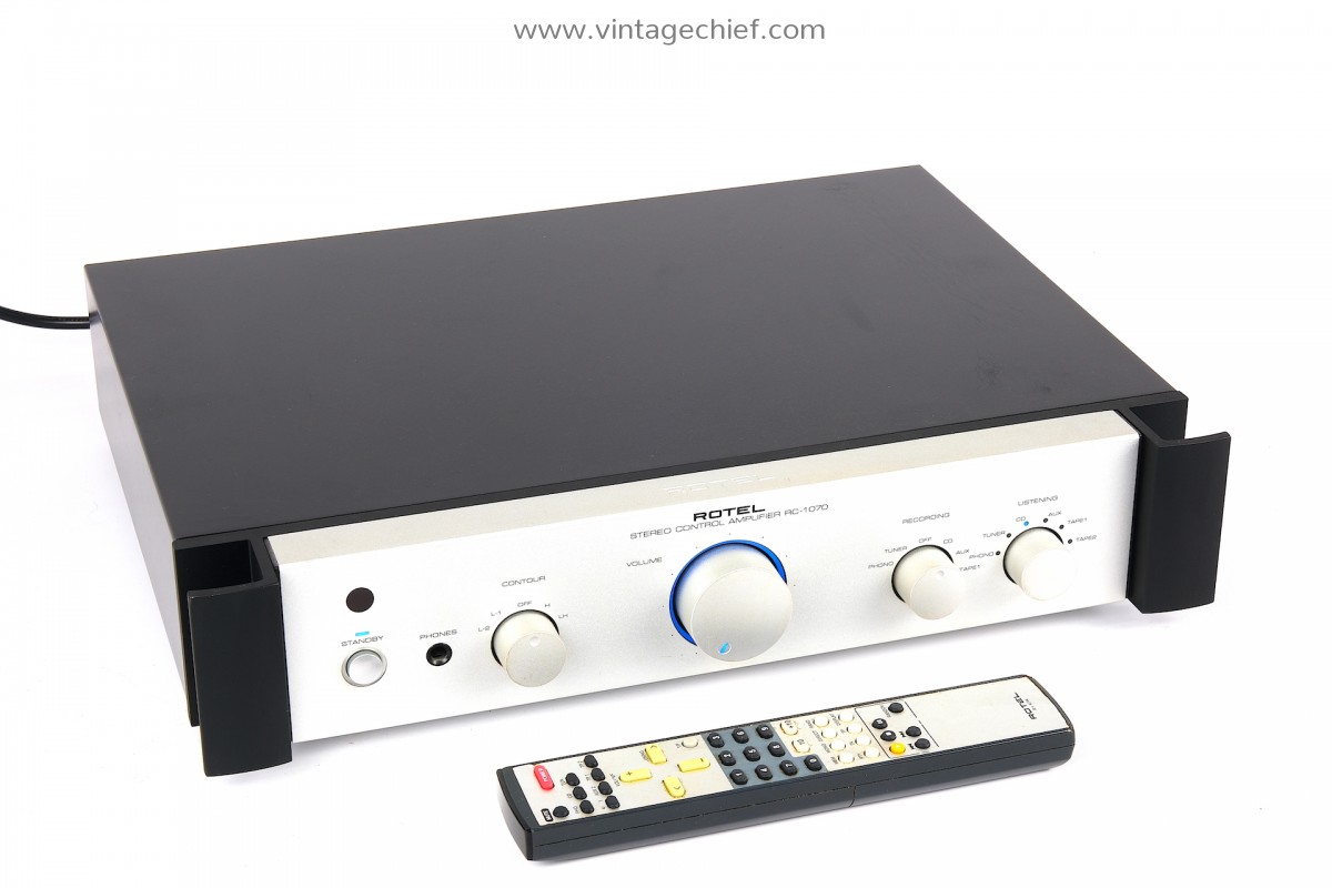 High End Rotel RC-1070 Preamplifier + Remote Control + Manual | Phono